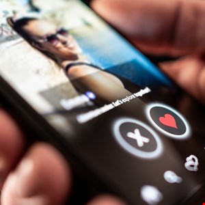 Dating App Breach Exposes Images of 13,000 Women - Infosecurity Magazine